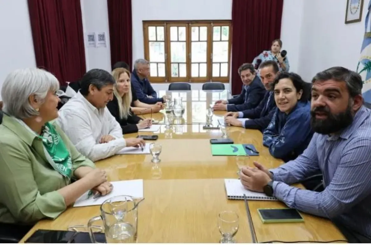 Paritarias: ATEN rechazó la oferta y ATE espera la reunión reprogramada ...