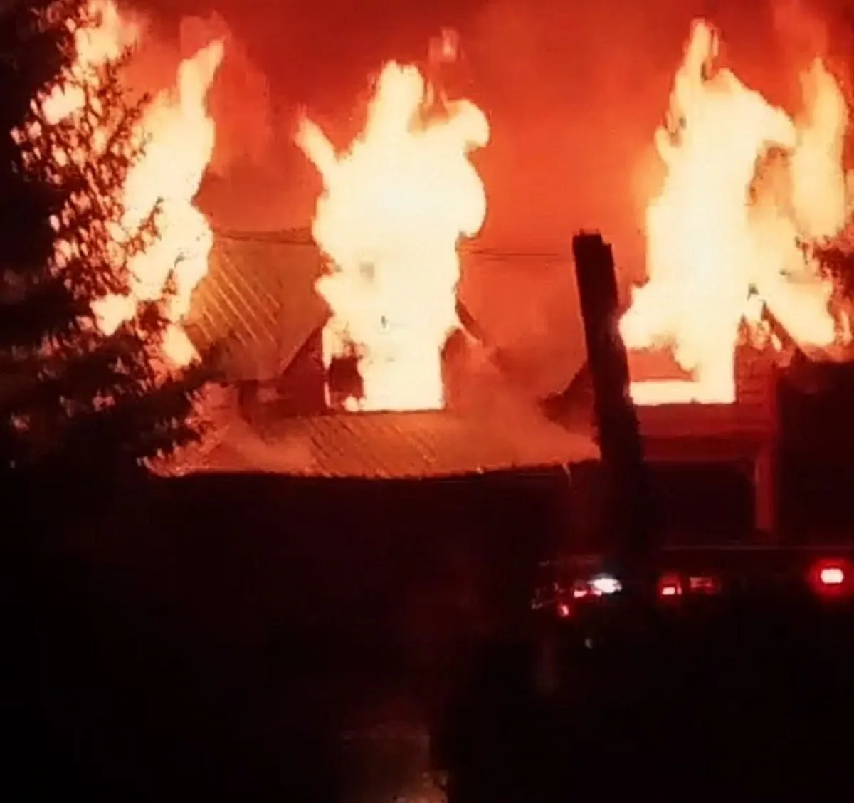 El incendio del Motel Sasha en la óptica de los vecinos (Video ...